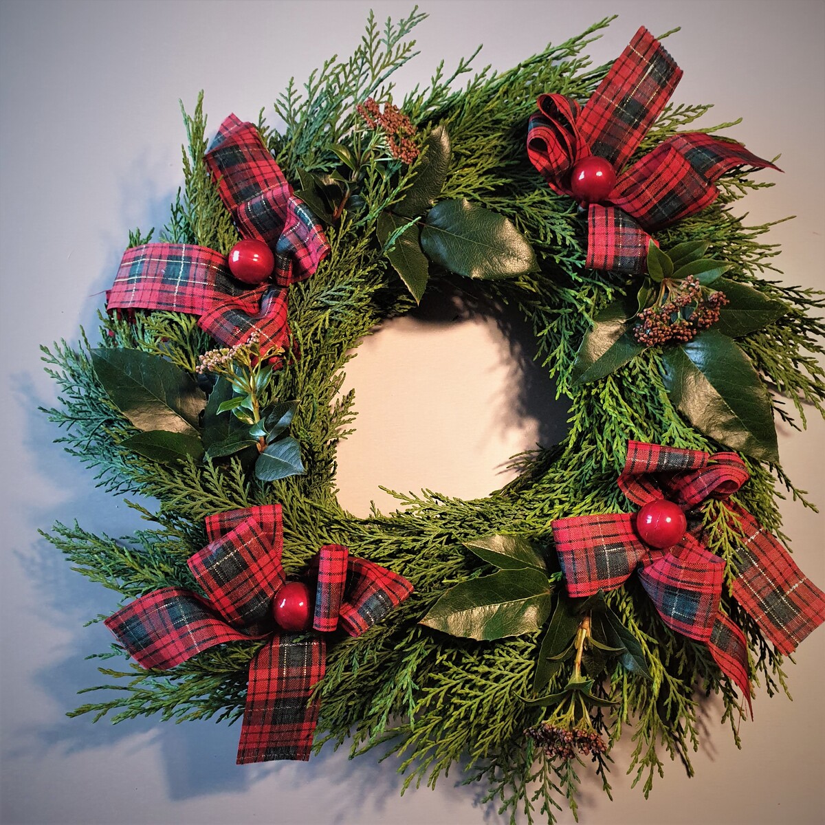 La couronne « rouge tradi ». - Fleurs, etc.