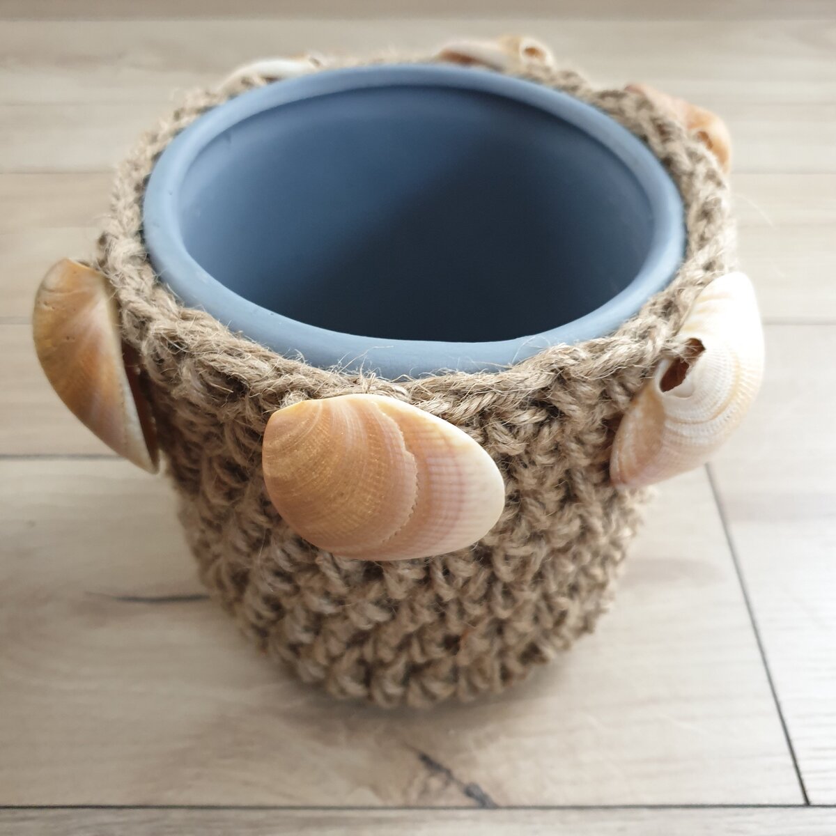 Cache-pot au crochet. - Fleurs, etc.